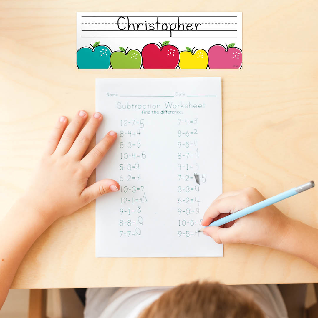 Doodle Apples Name Plates – Creative Teaching Press